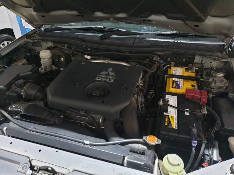 Pajero Sport engine bay - CMH Mitsubishi